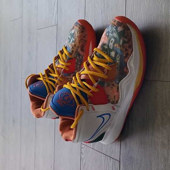 Nike | Shoes | Kyrie 8 Infinity Size 7 Youth | Poshmark